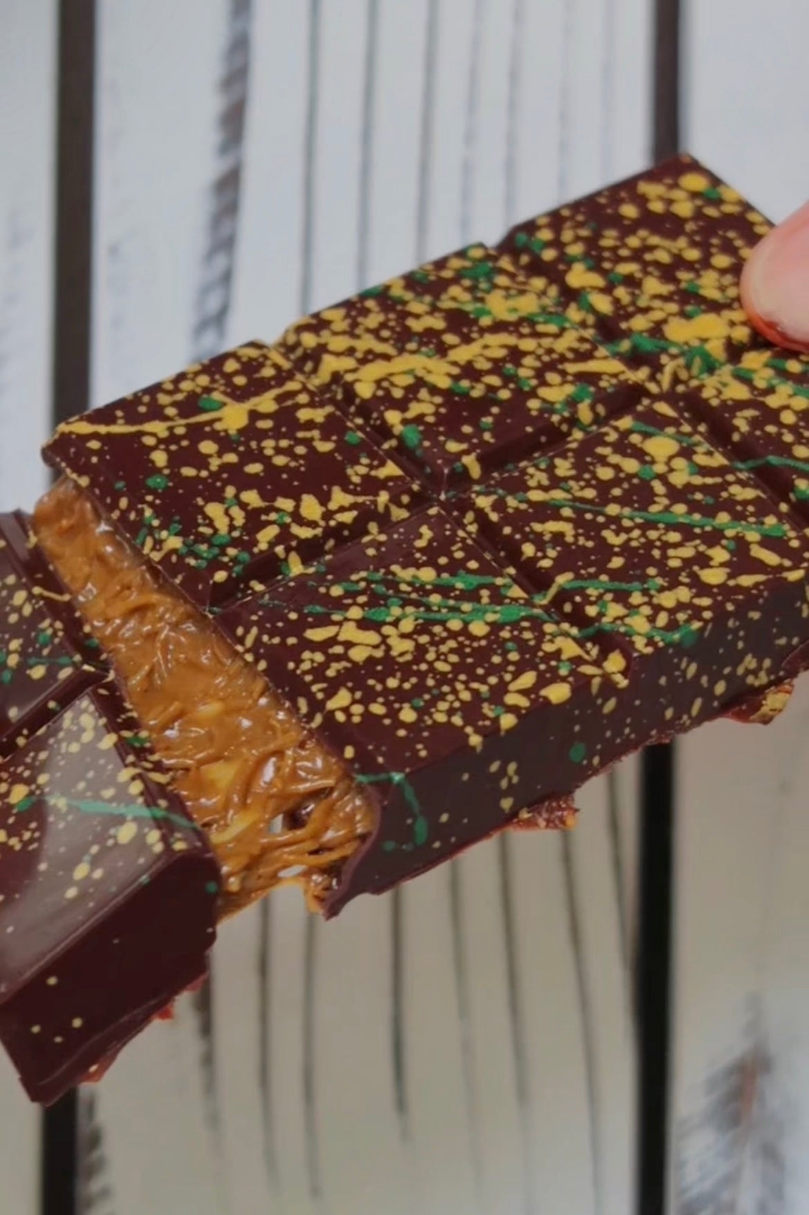 Anjar Dubai Pistachio Filled 60% Dark Chocolate Bar – Anjar Chocolatier